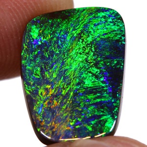 Super Gem Grade Bright Neon Green Natural Boulder Opal Polished Pendant ...