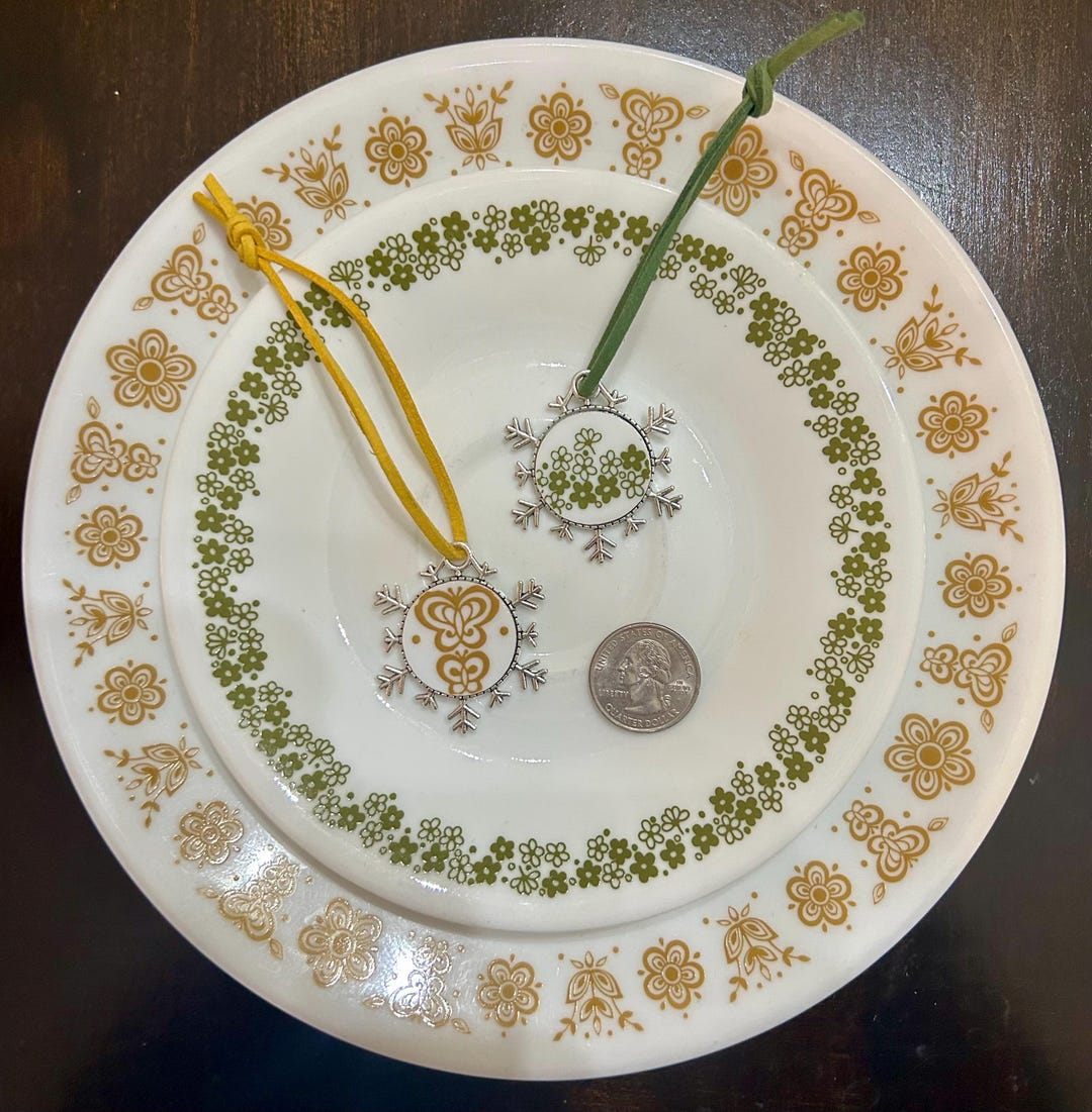 Corelle Crazy Daisy Spring Blossom Green Butterfly Gold Broken China ...