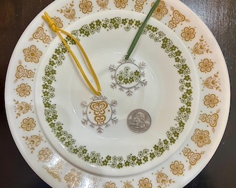 Corelle Christmas Tree Ornament Made From a Crazy Daisy / Spring ...