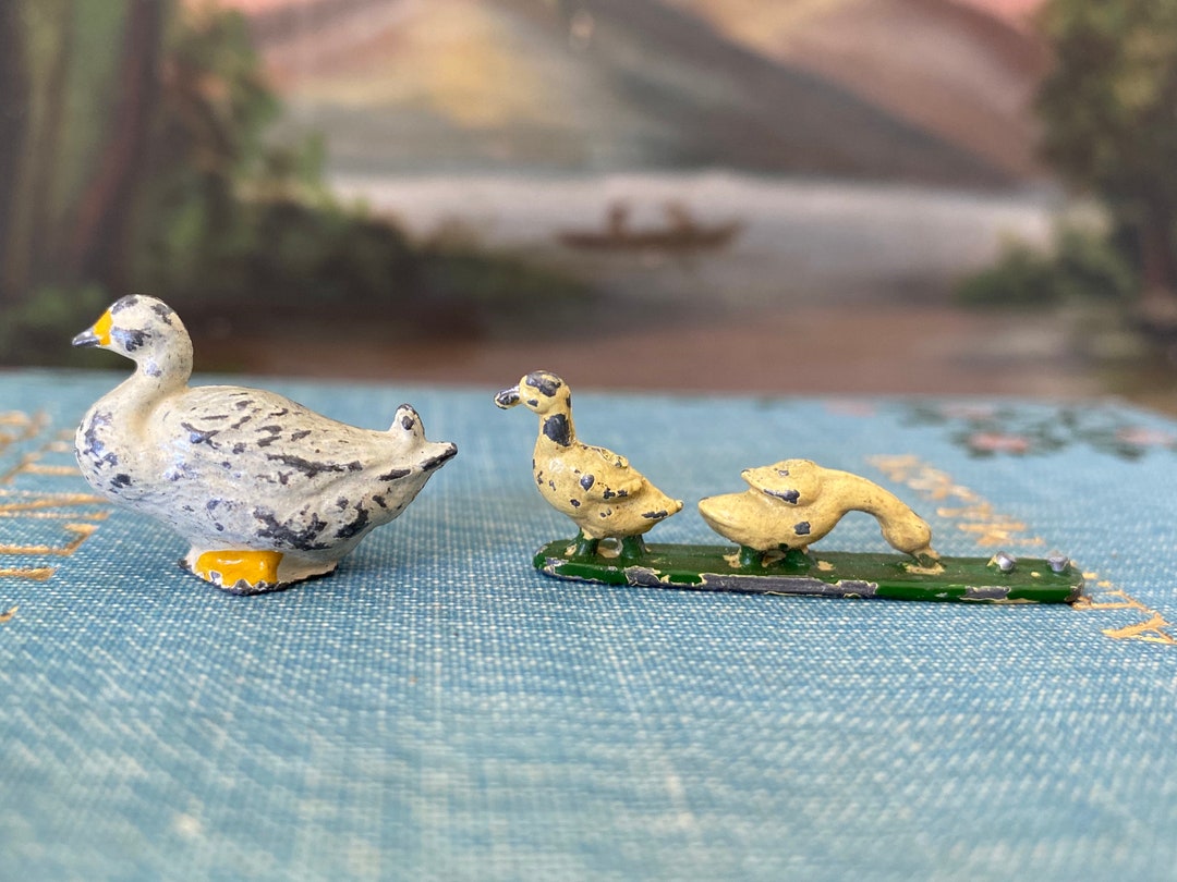 Sweet Antique Tiny Hollow Cast Lead Duck Family Trio Duckling Farm ...