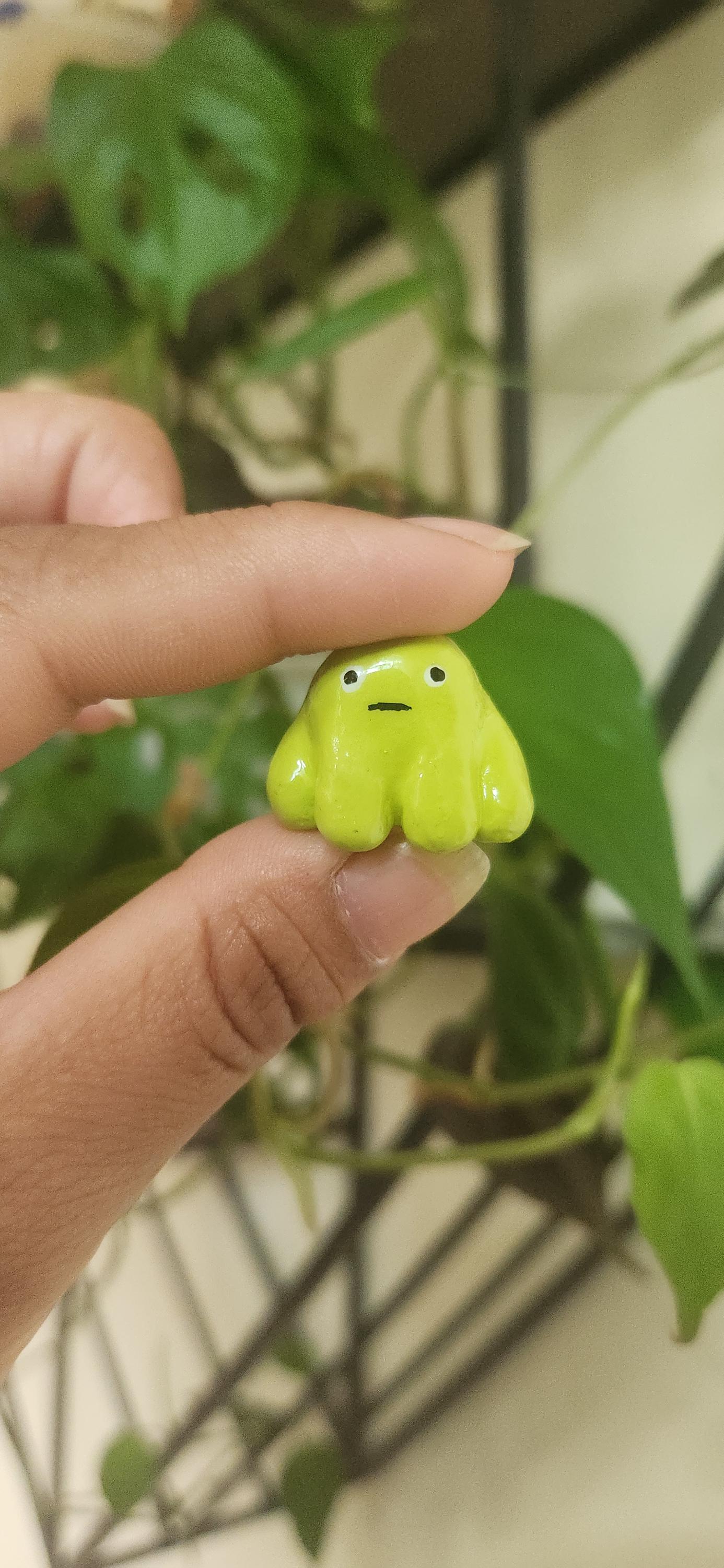Tiny Frog Desk Buddy, Sitting Frog Desk Pal, Clay Desk Buddy, Small ...
