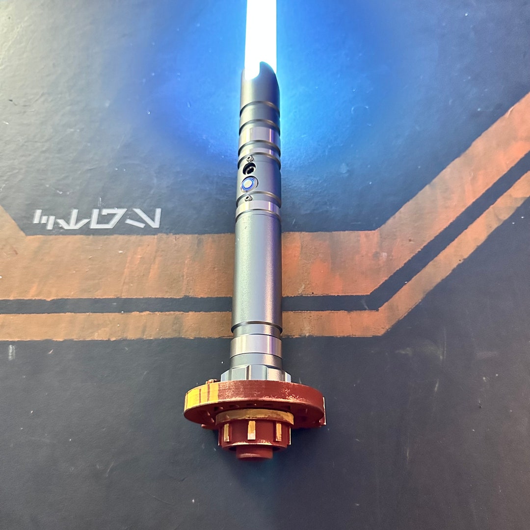 Vertical Lightsaber Wall Display — Falcon Rust Plate Orange With Cargo ...