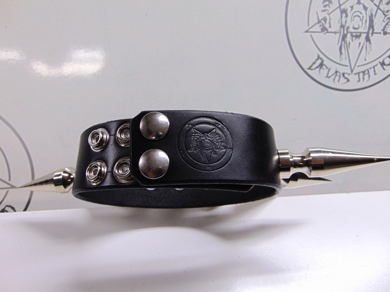 EURONYMOUS High-quality Handcrafted Giant Silver Spikes Choker - Etsy