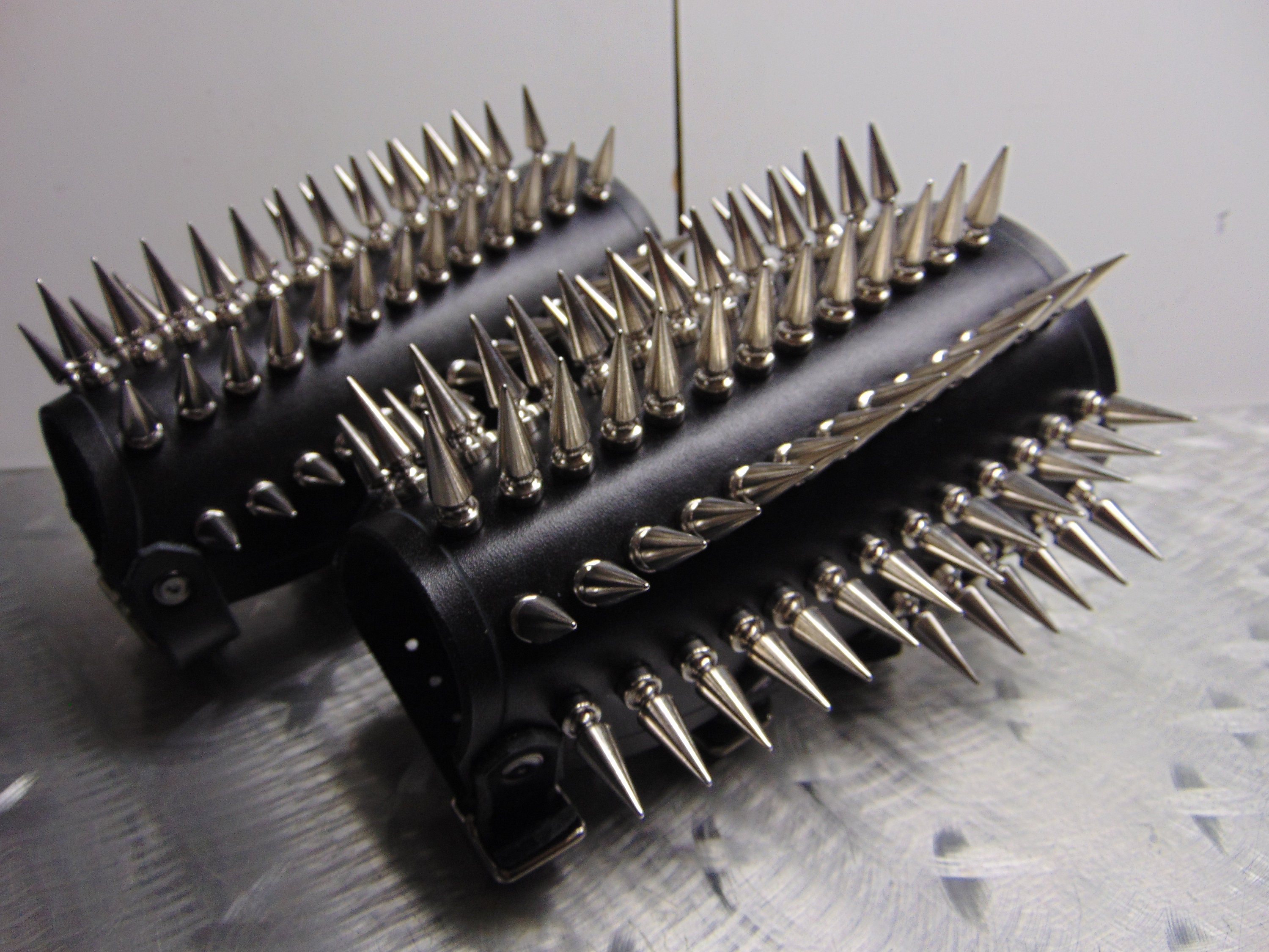 SARGEIST Old School Spiked Leather Gauntlet Black Metal - Etsy