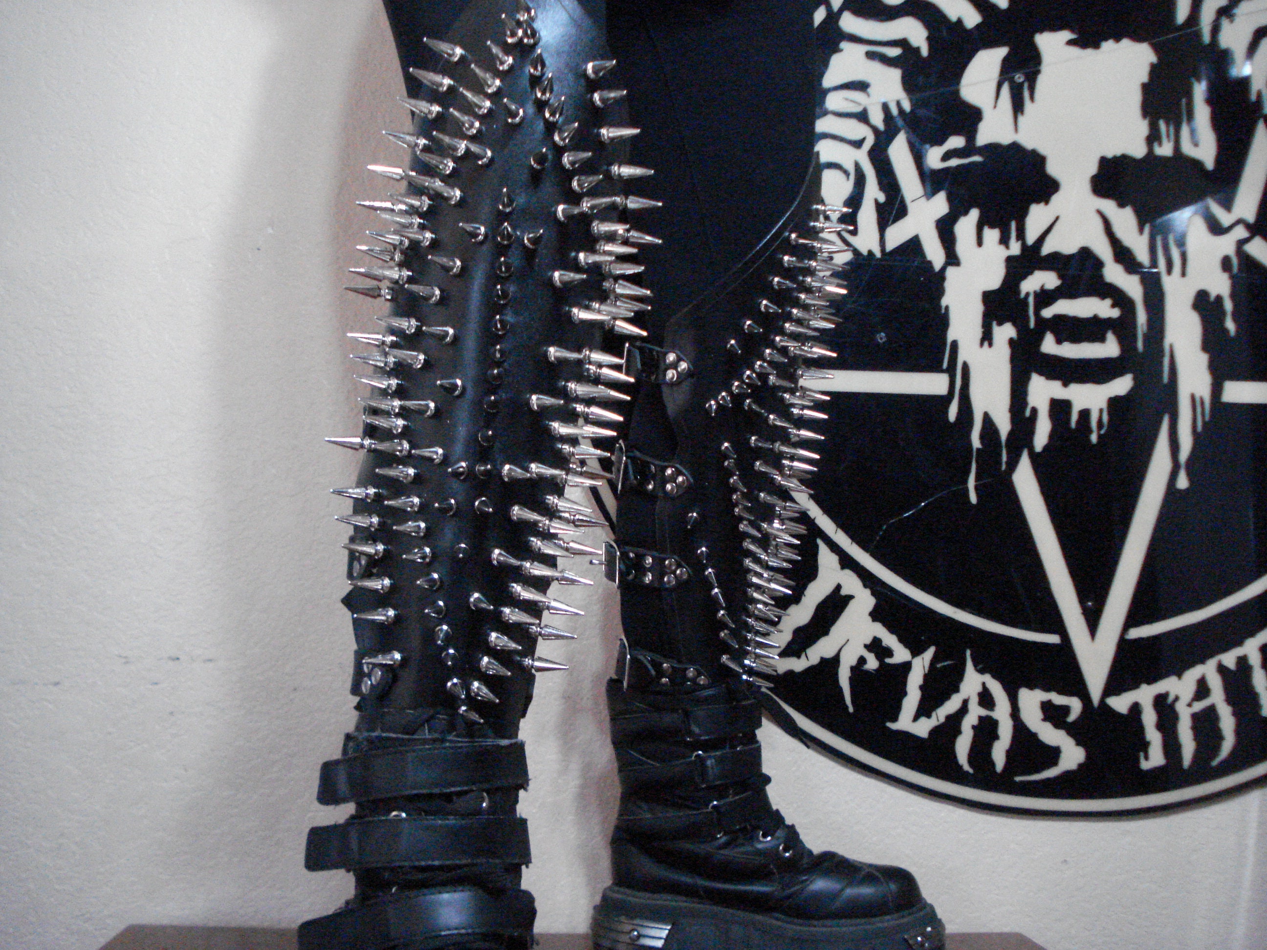ABYSSIC Brutal Spiked Genuine Leather Pair of Shin Guards Black Metal ...