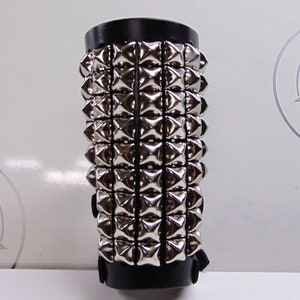 DEMONA SPEED Unisex Studded Leather Gauntlet (MDLUG0096) - Etsy