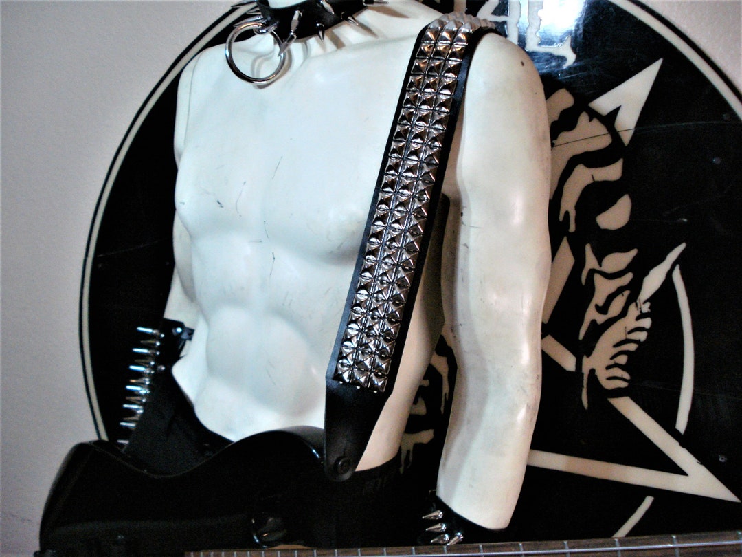 SAMOTH Leather Pyramid Studded Guitar Strap Black Metal - Etsy