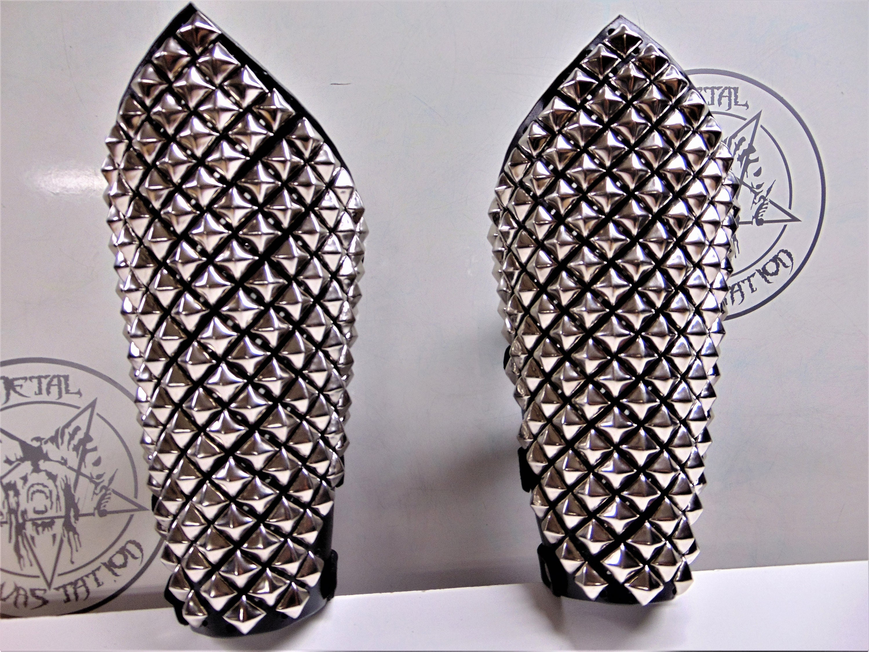 DIAMOND HEAD Full Silver Pyramid Studded Genuine Leather - Etsy