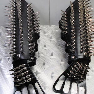 DROWNING THE LIGHT Brutal Fist Spiked Genuine Leather Gauntlet - Etsy