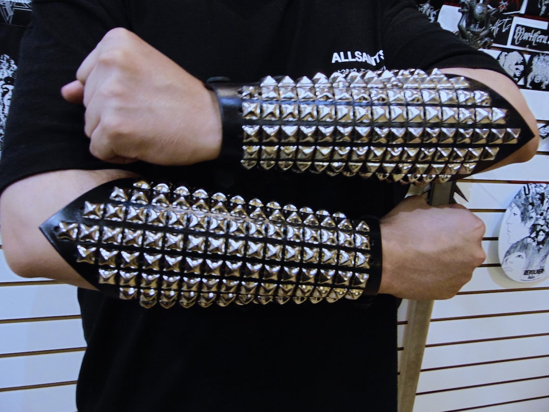 JUDAS PRIEST Full Silver Pyramid Studded Genuine Leather Gauntlet ...