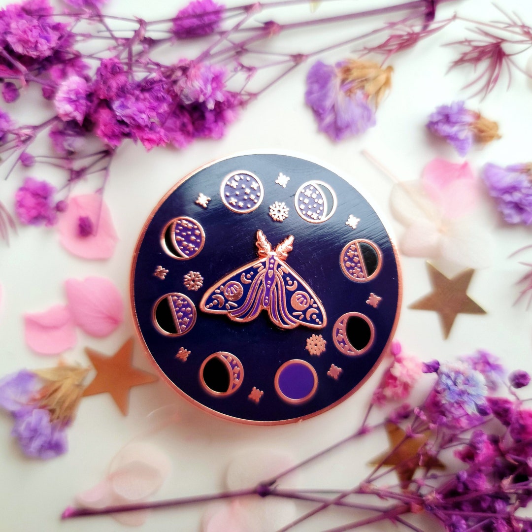 Spinning Moth Luna Phase Enamel Pin - Cosmic Witch Collection - Etsy