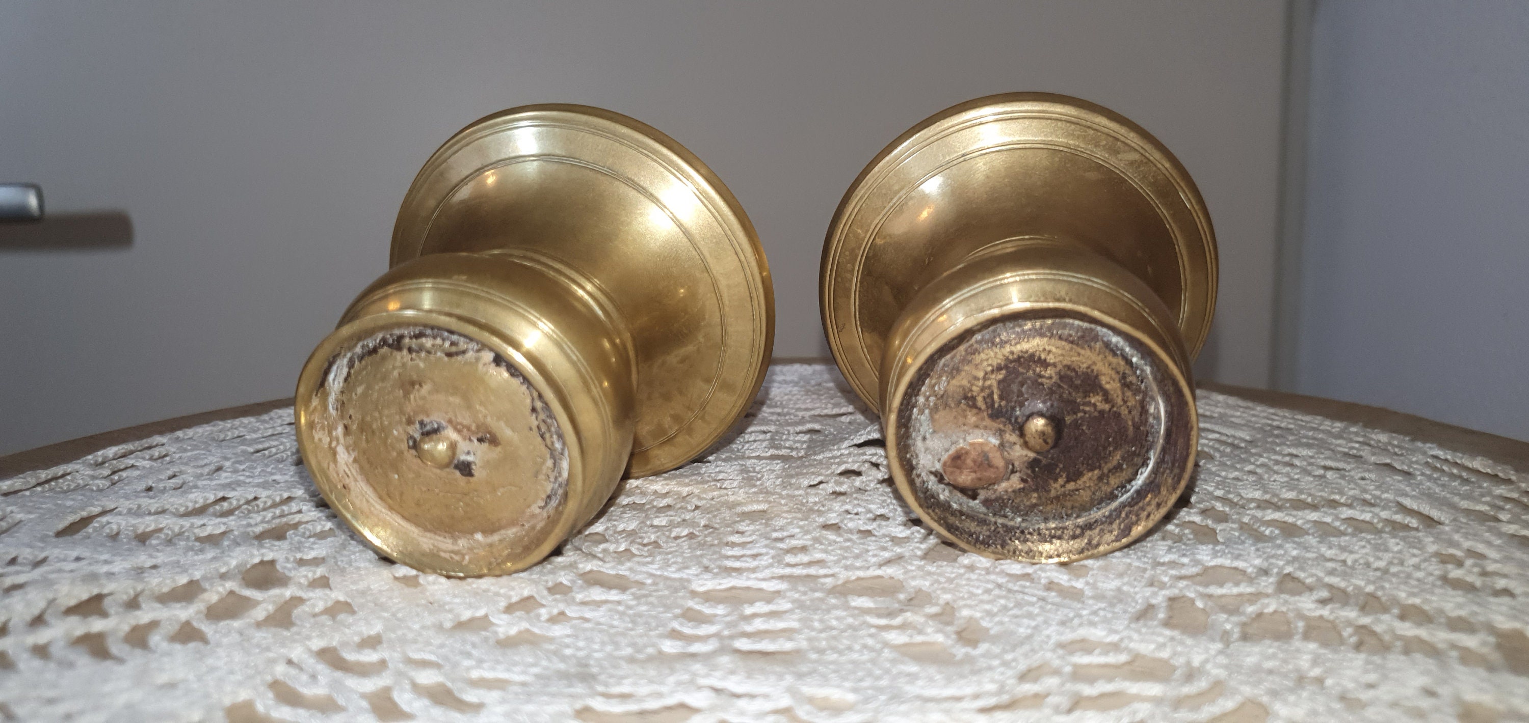 Pair of Antique Bronze Spittoons Cuspidor - Etsy
