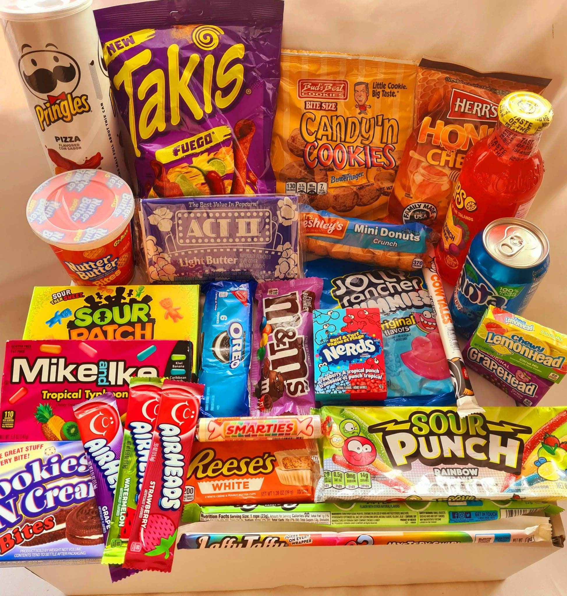 American Snack 'n' Sweet Box - Etsy UK