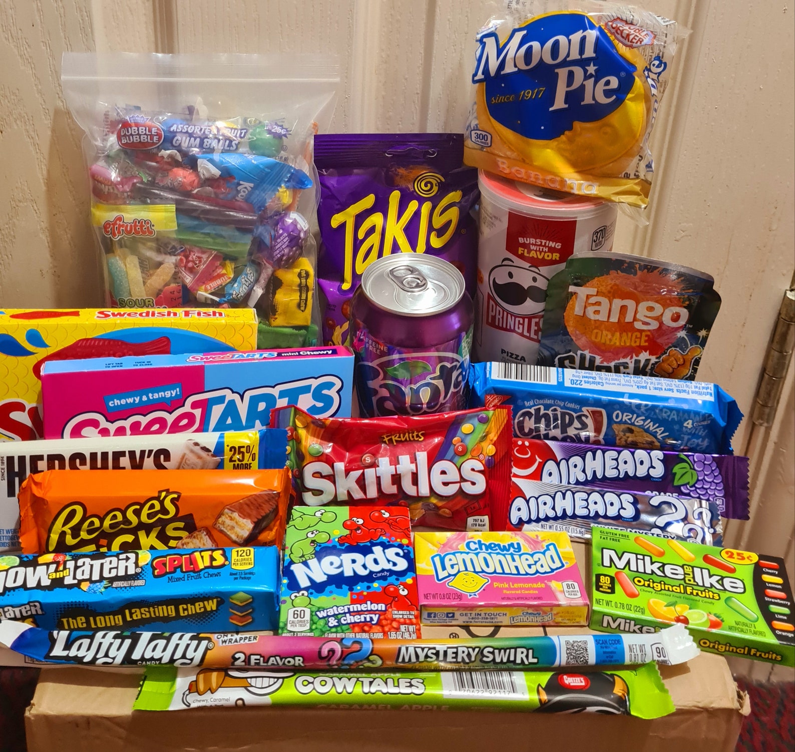 American Snack 'n' Sweet Box - Etsy UK