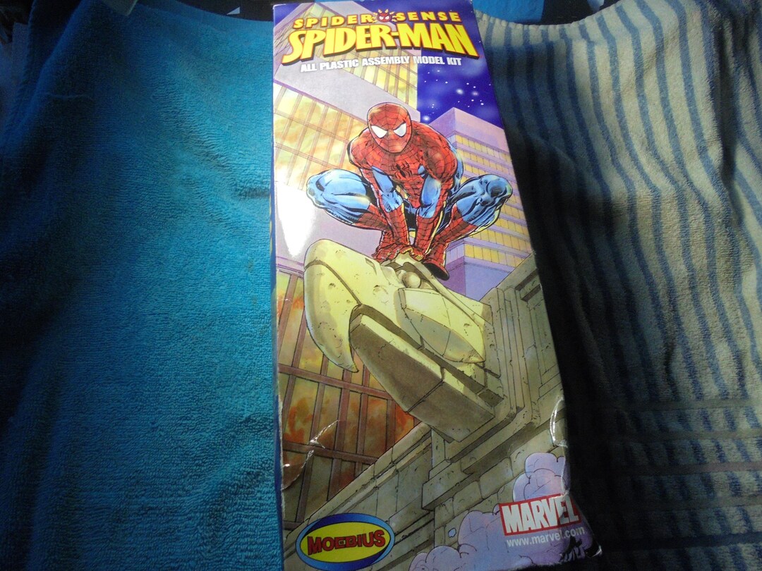 SPIDER-MAN Sealed Moebius MODEL Kit, 2009! 35.00 + Shipping!! - Etsy