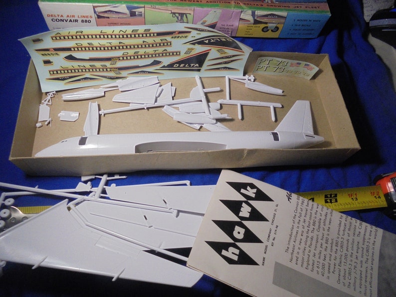 1960 Hawk Delta Air Lines Convair 880 Airplane Model Kit Complete 55.00 ...