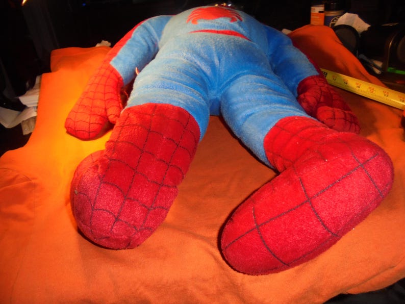 Huge 2 Foot Tall SPIDER-MAN PLUSH!! 45.00 Shipped!! Mint!! - Etsy