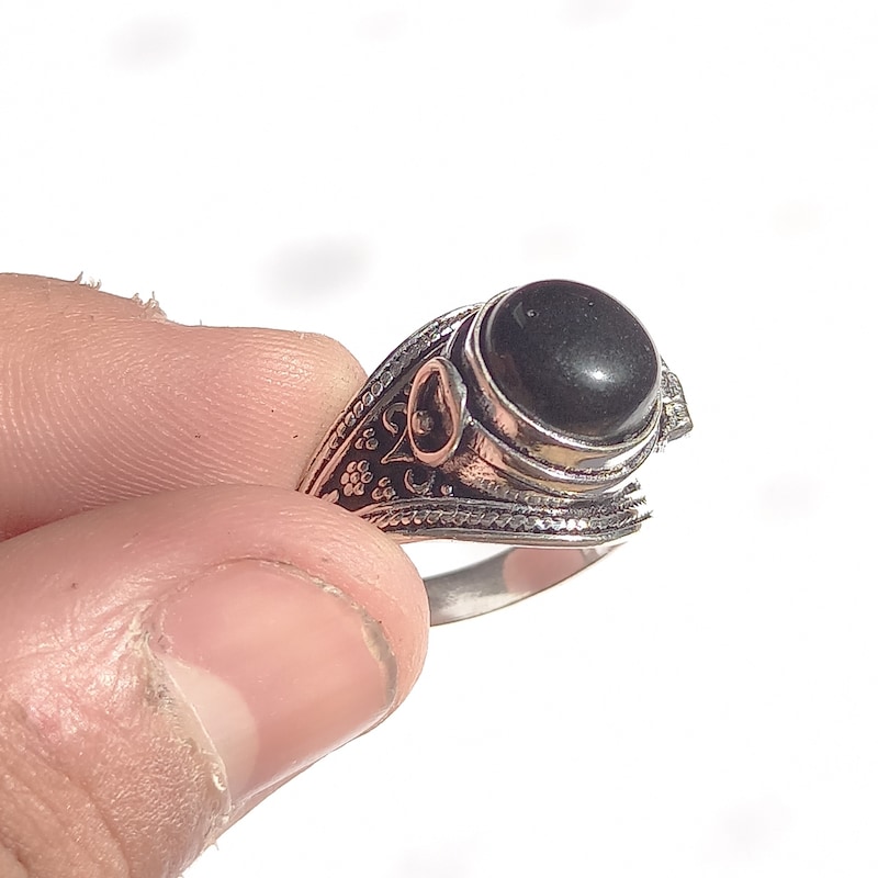 Poison Ring - Etsy