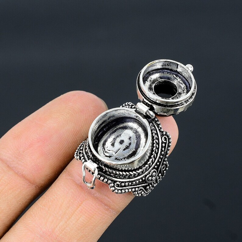 Black Onyx Poison Ring, Secret Box Ring, Compartment Ring, Mom Gift ...