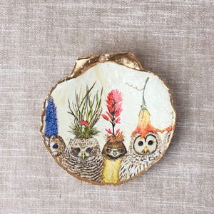 Birds With Hats Scallop Shell - Etsy