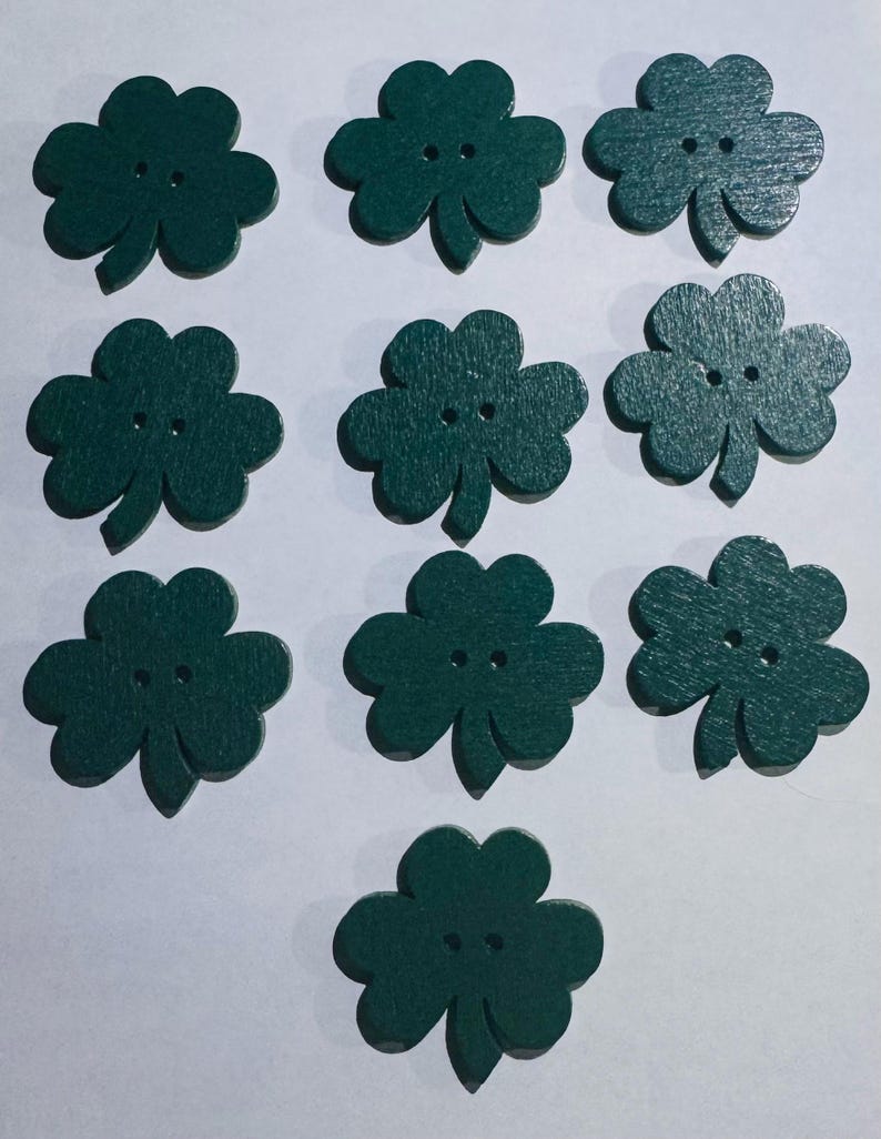 St Patrick's Day Buttons for Crafts - Assorted Wooden Shamrock Shaped ...