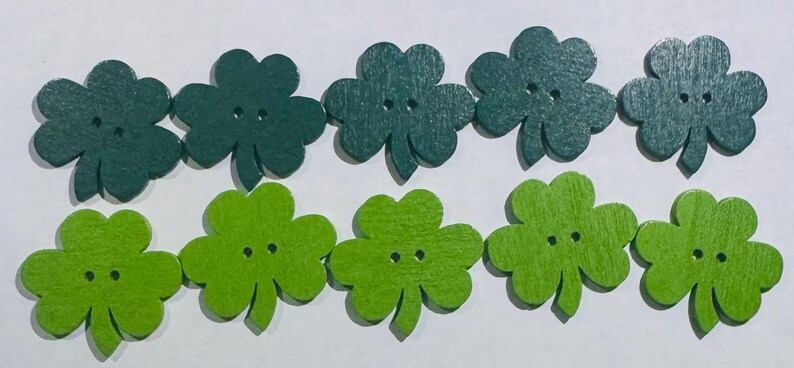 St Patrick's Day Buttons for Crafts - Assorted Wooden Shamrock Shaped ...