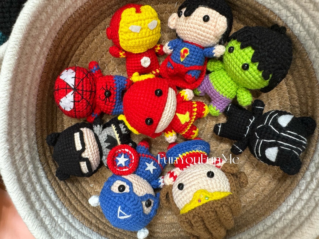 Crochet Marvel Hero,handmade Keychain,batman Crochet Keychain, DIY Gift ...