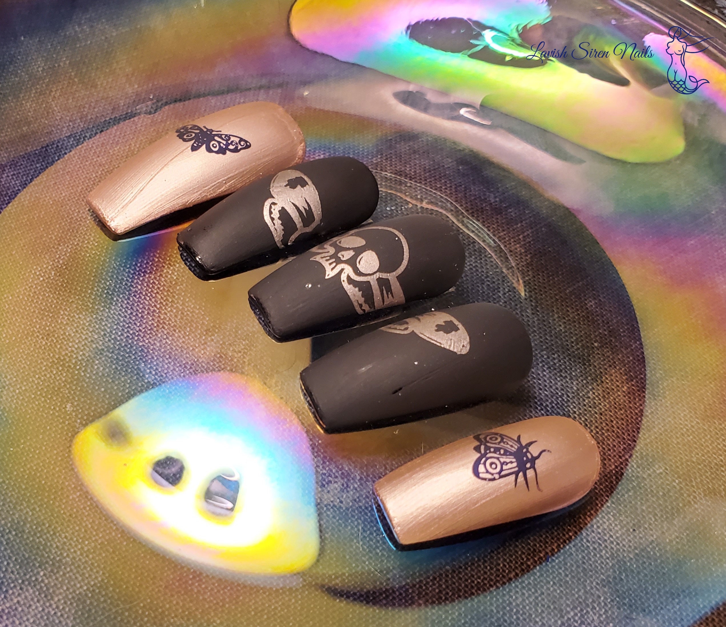 Death's Head Moth Press on Nails | Etsy