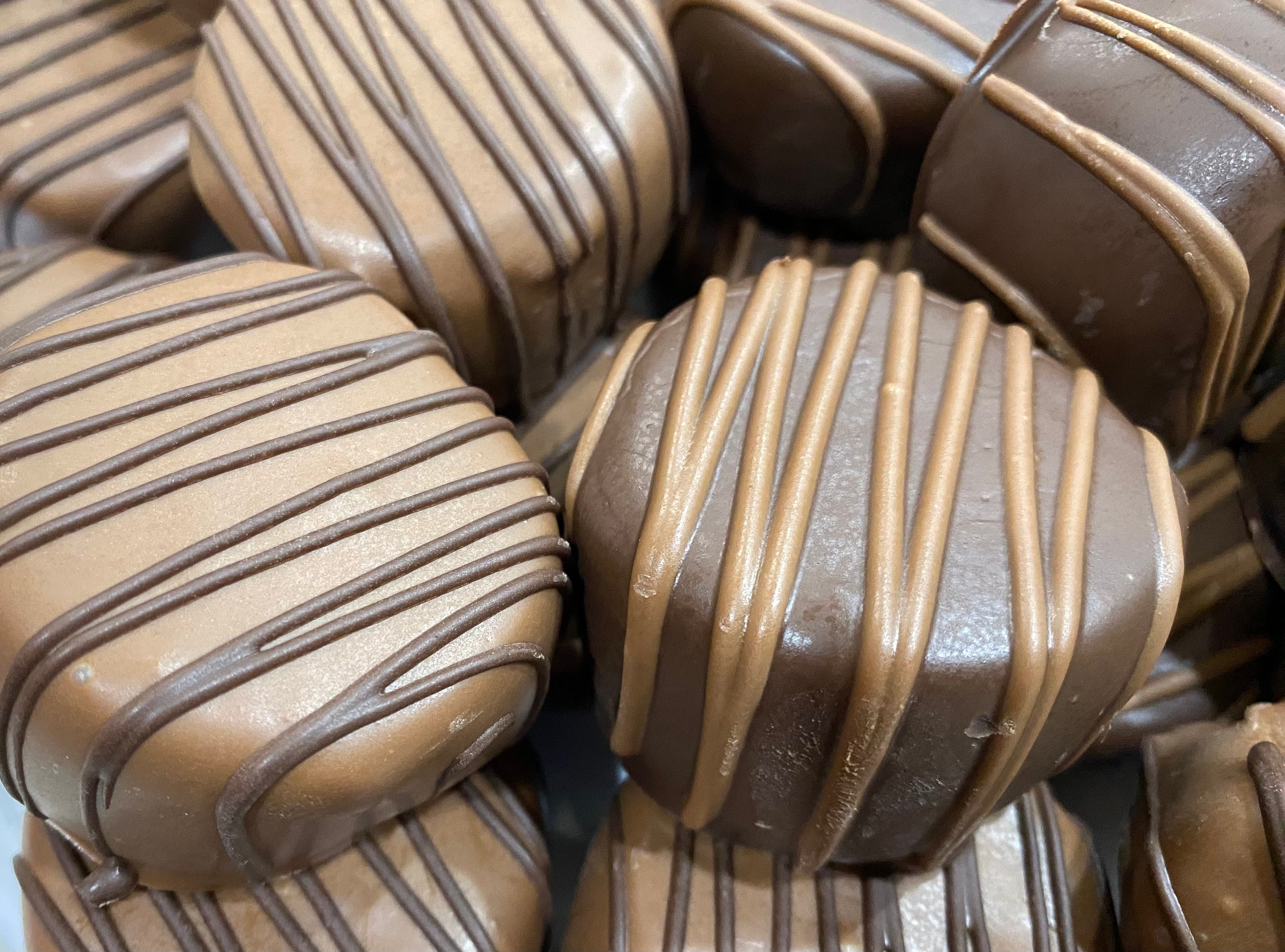 1 Pound Box of Jumbo Marshmallows! Choose Milk, Dark or White Chocolate ...