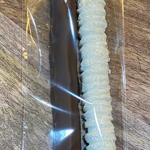 25 Sets (50 Rods Total) Chocolate Dipped Bride and Groom Pretzel Rods ...