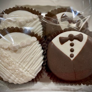 12 Sets (24 Oreos Total) Chocolate Dipped Bride and Groom Oreos ...