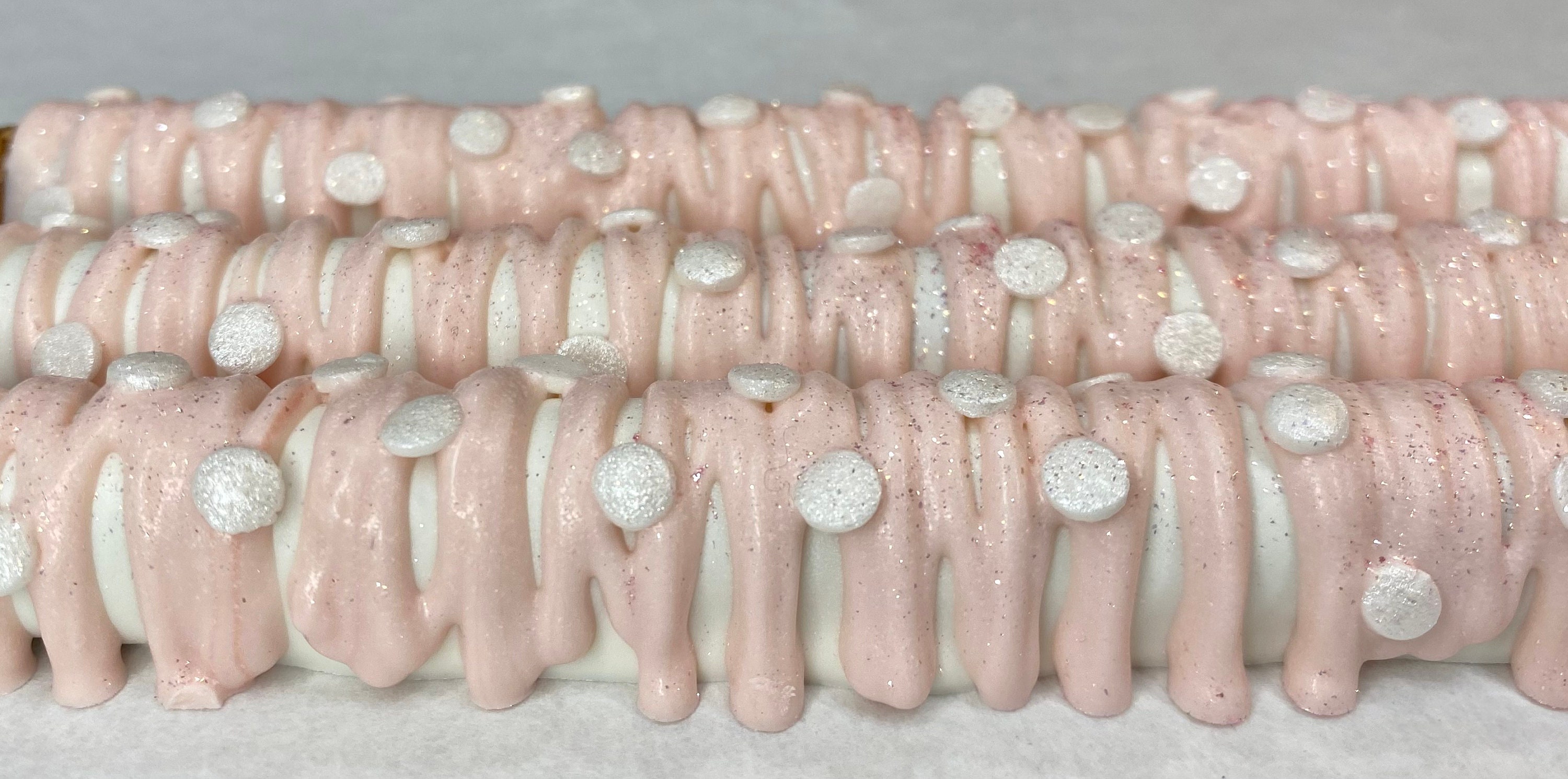 12 White Chocolate Drizzled With Baby Pink Pretzel Rods - Etsy