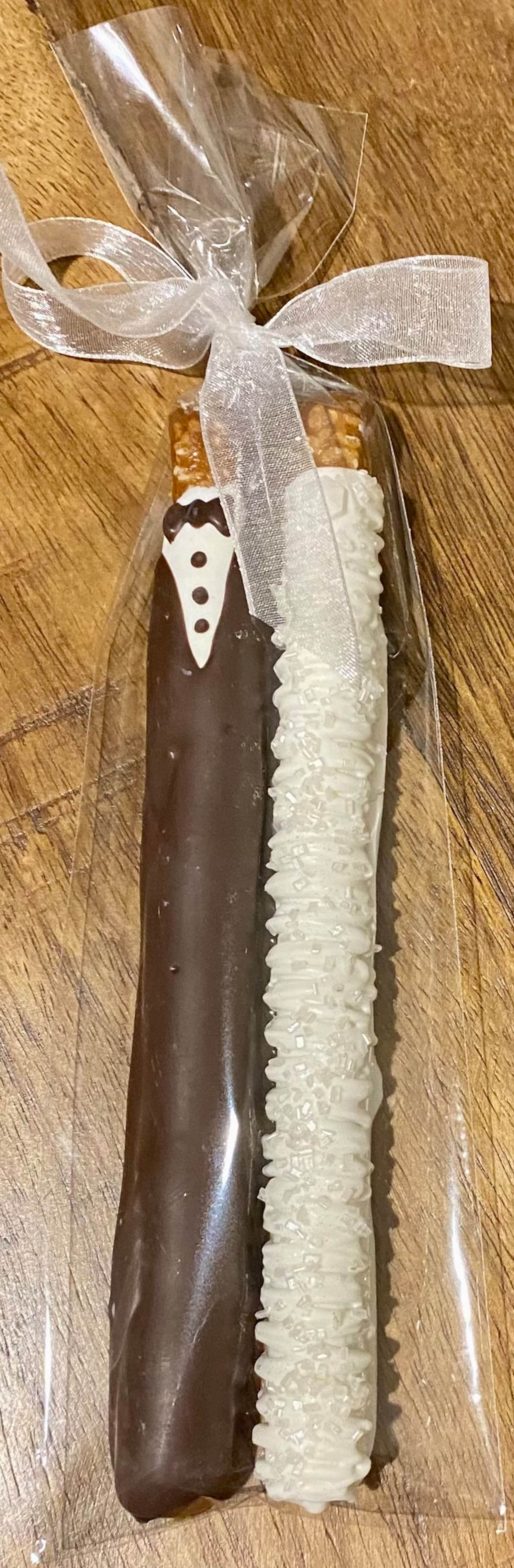 25 Sets (50 Rods Total) Chocolate Dipped Bride and Groom Pretzel Rods ...