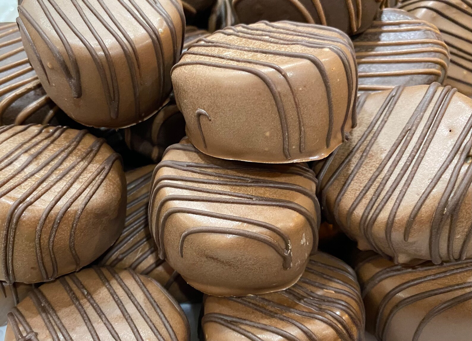 1 Pound Box of Jumbo Marshmallows! Choose Milk, Dark or White Chocolate ...