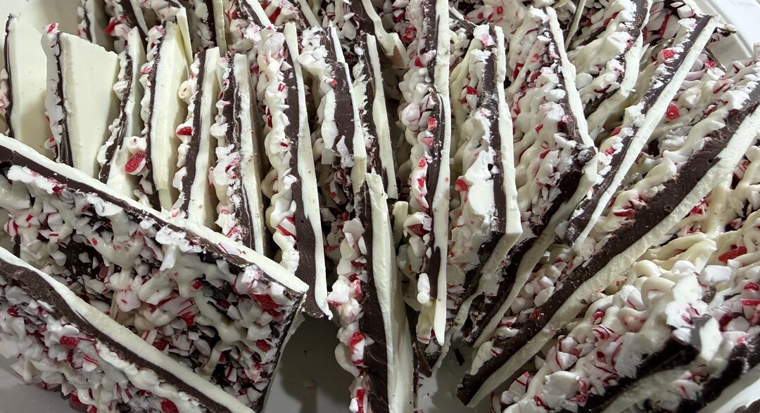 1 Pound of Peppermint Bark! A Delicious Combination of White and Dark ...