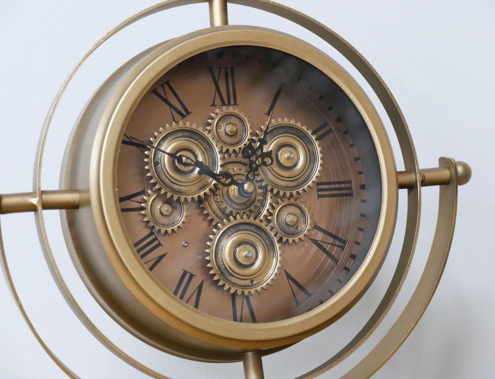 Golden Tabletop Cog Clock | Golden Cog Clock With Moving Mechanisms ...