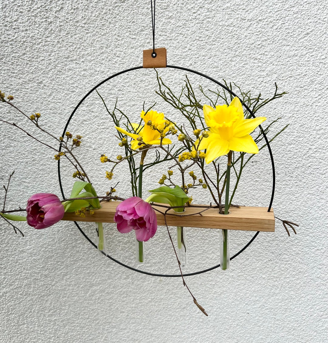 Hanging Test Tube Vase XL // Wreath With Flower Holder - Etsy