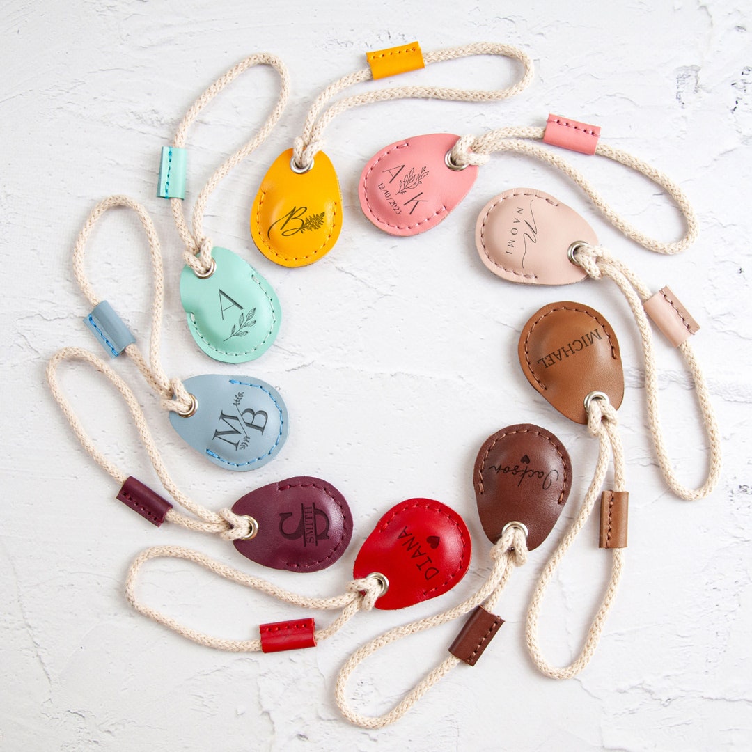 Personalized Leather AirTag Holder, AirTag Case Bag Charm, Luggage ...