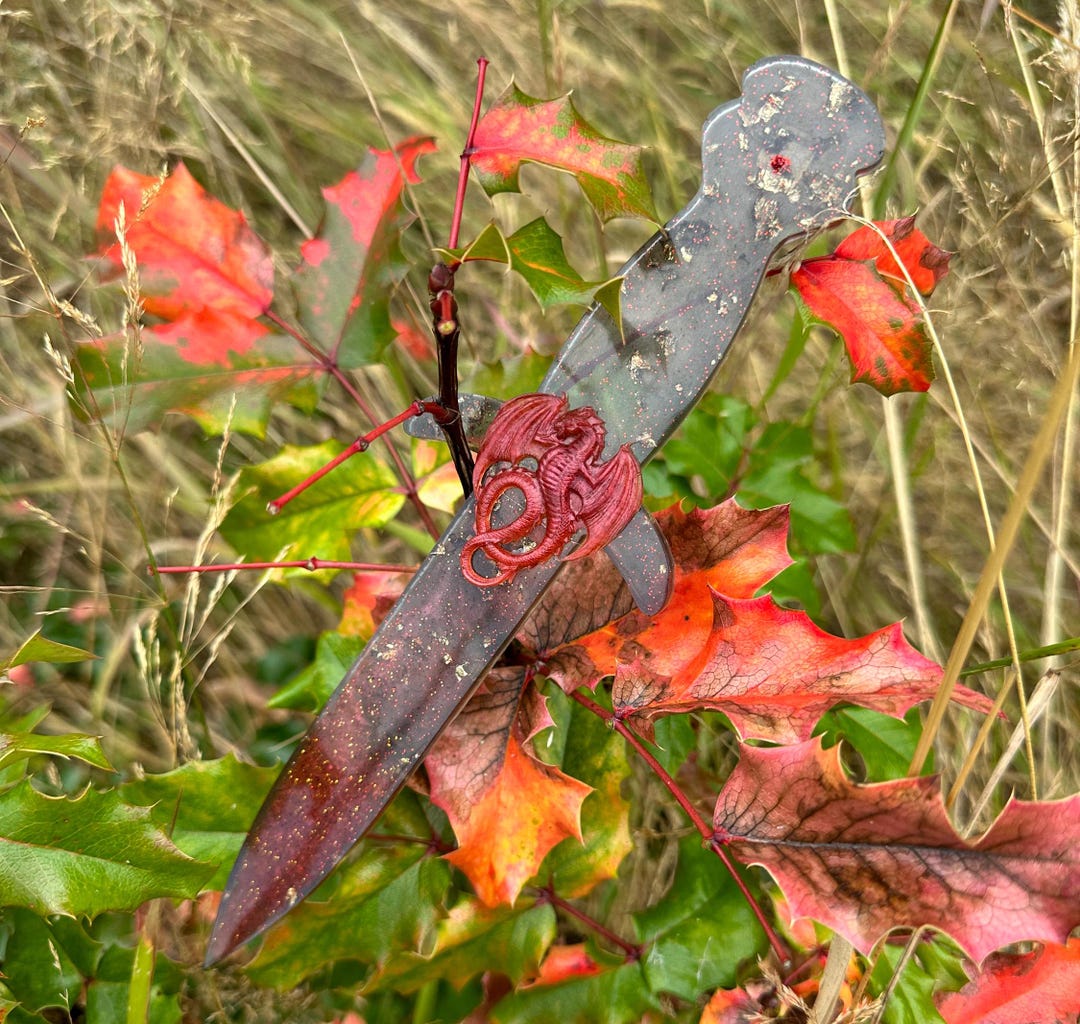 HOTD ASOIAF House Targaryen Game of Thrones Red Black and 24k Gold Leaf ...