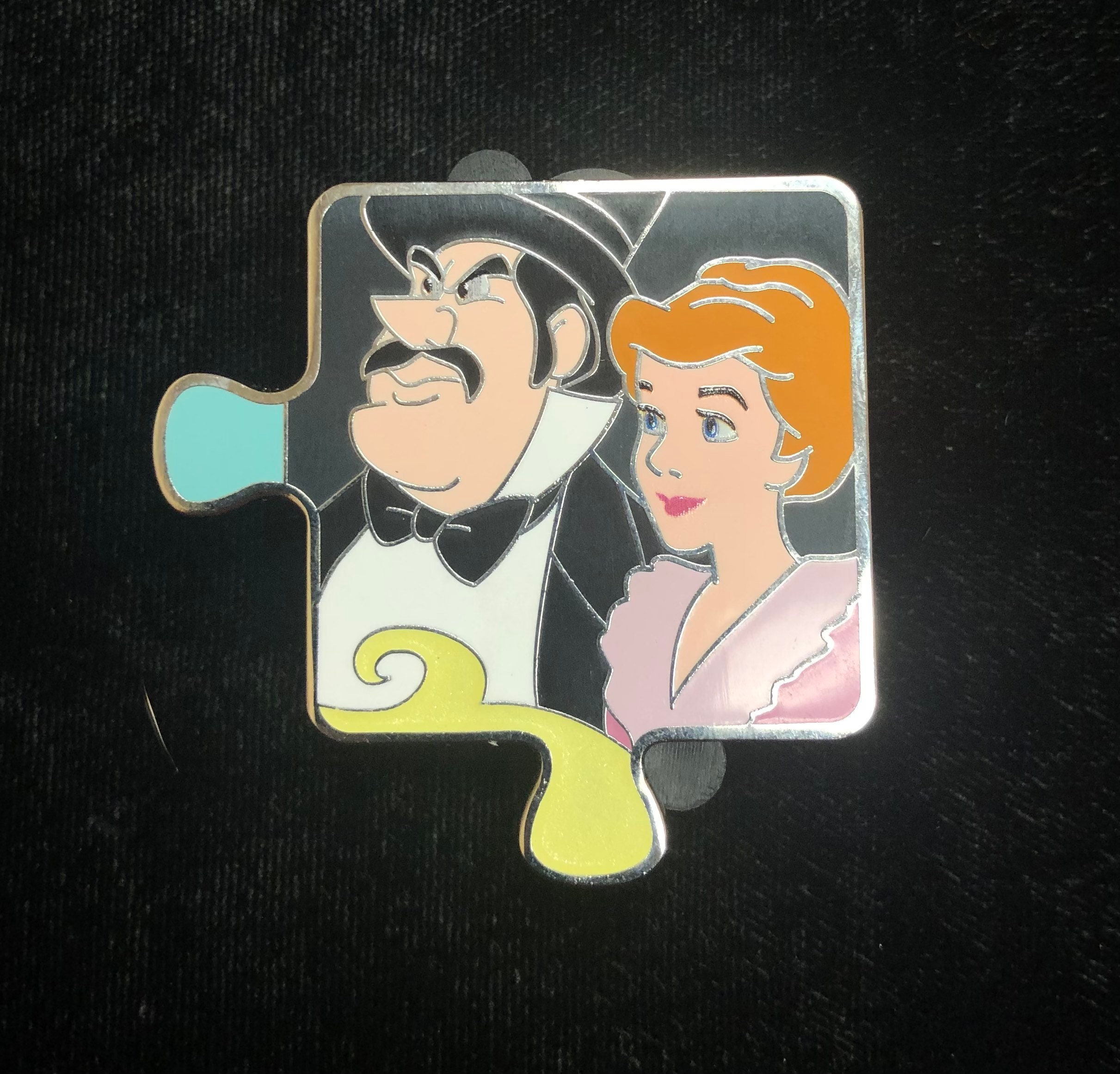 Peter Pan George and Mary Darling Character Connection Pin - Etsy