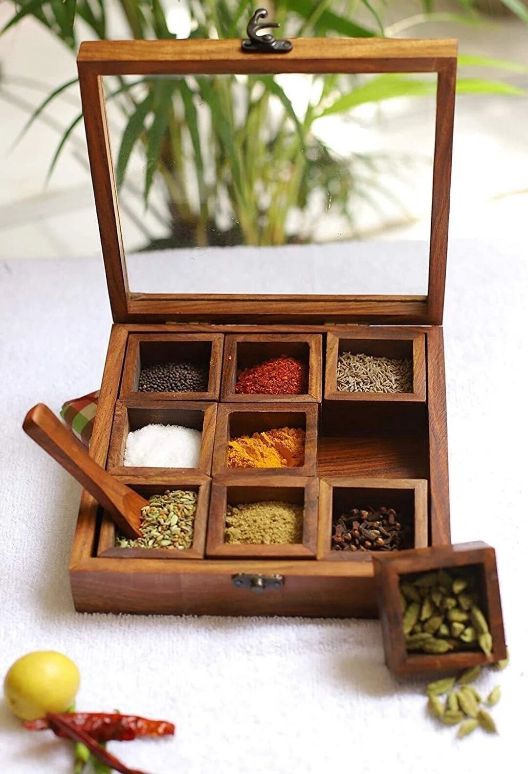 SPUARE WOODEN Spice Box Round Spice Box Round Containers Spice Box With ...