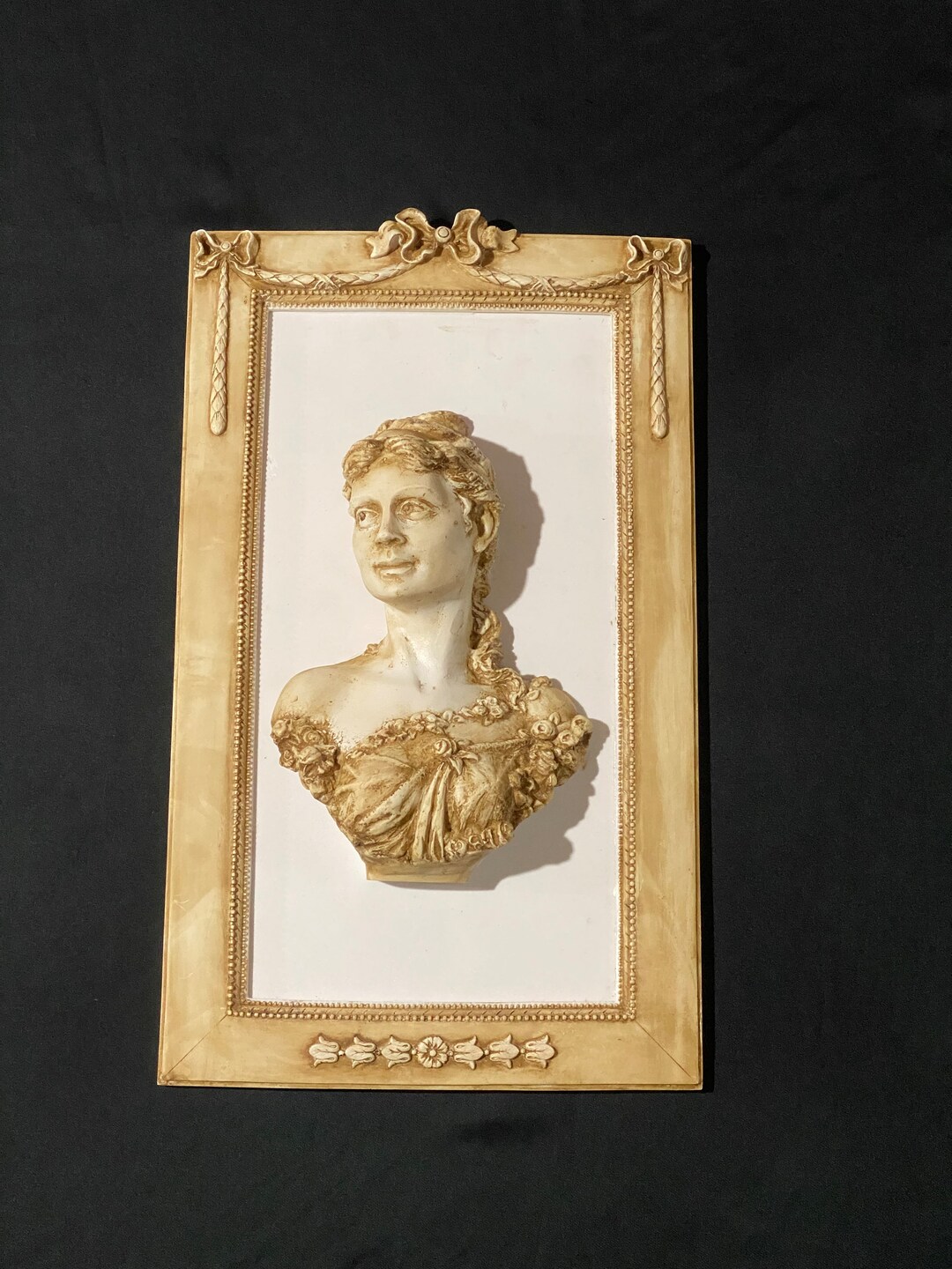 Female Wall Statue, Wall Sculpture, Large Female Statue, Framed Statue ...