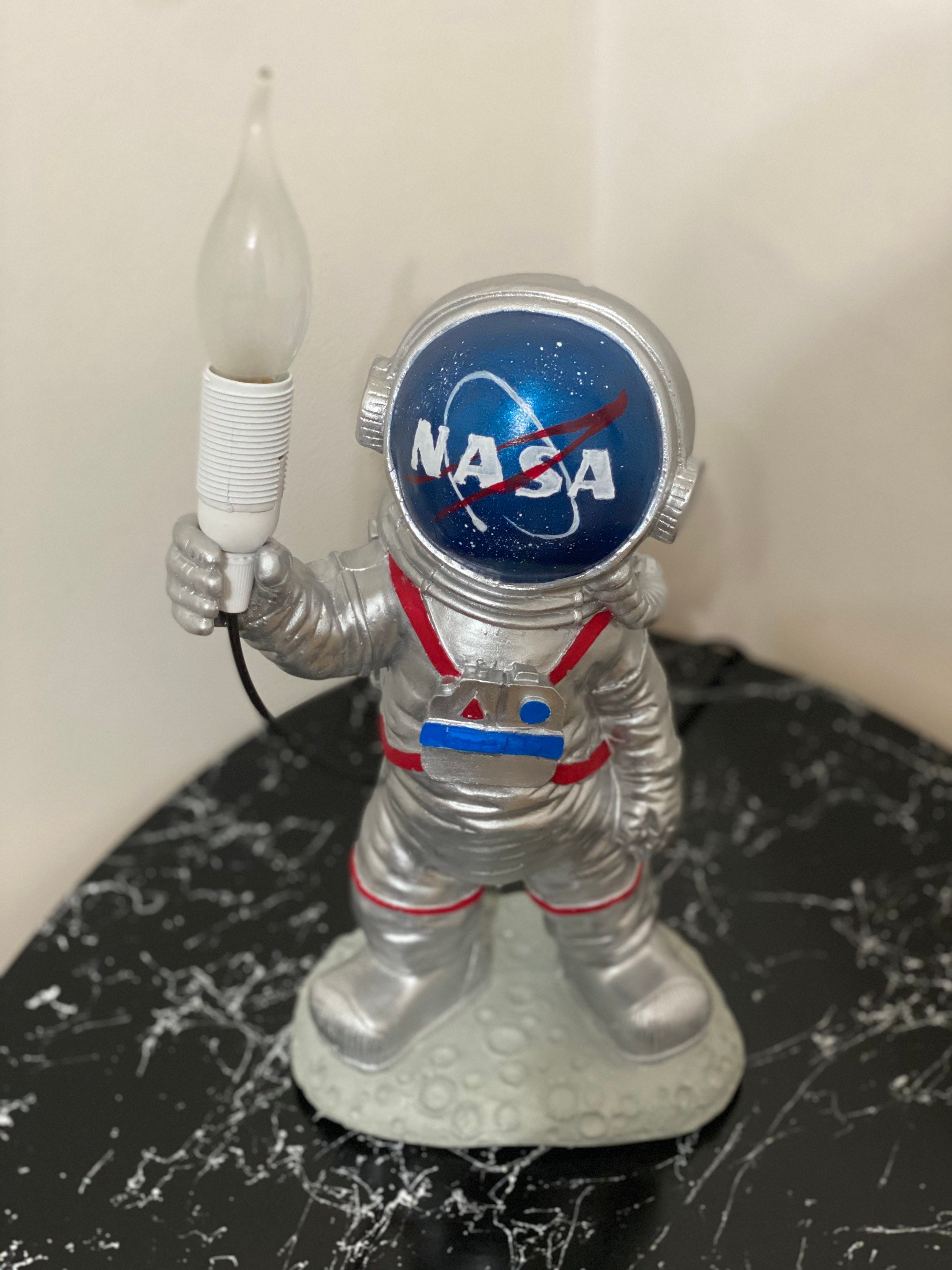 Astronaut Sculpture, Astronaut Night Light, Astronaut Statue, Astronaut ...