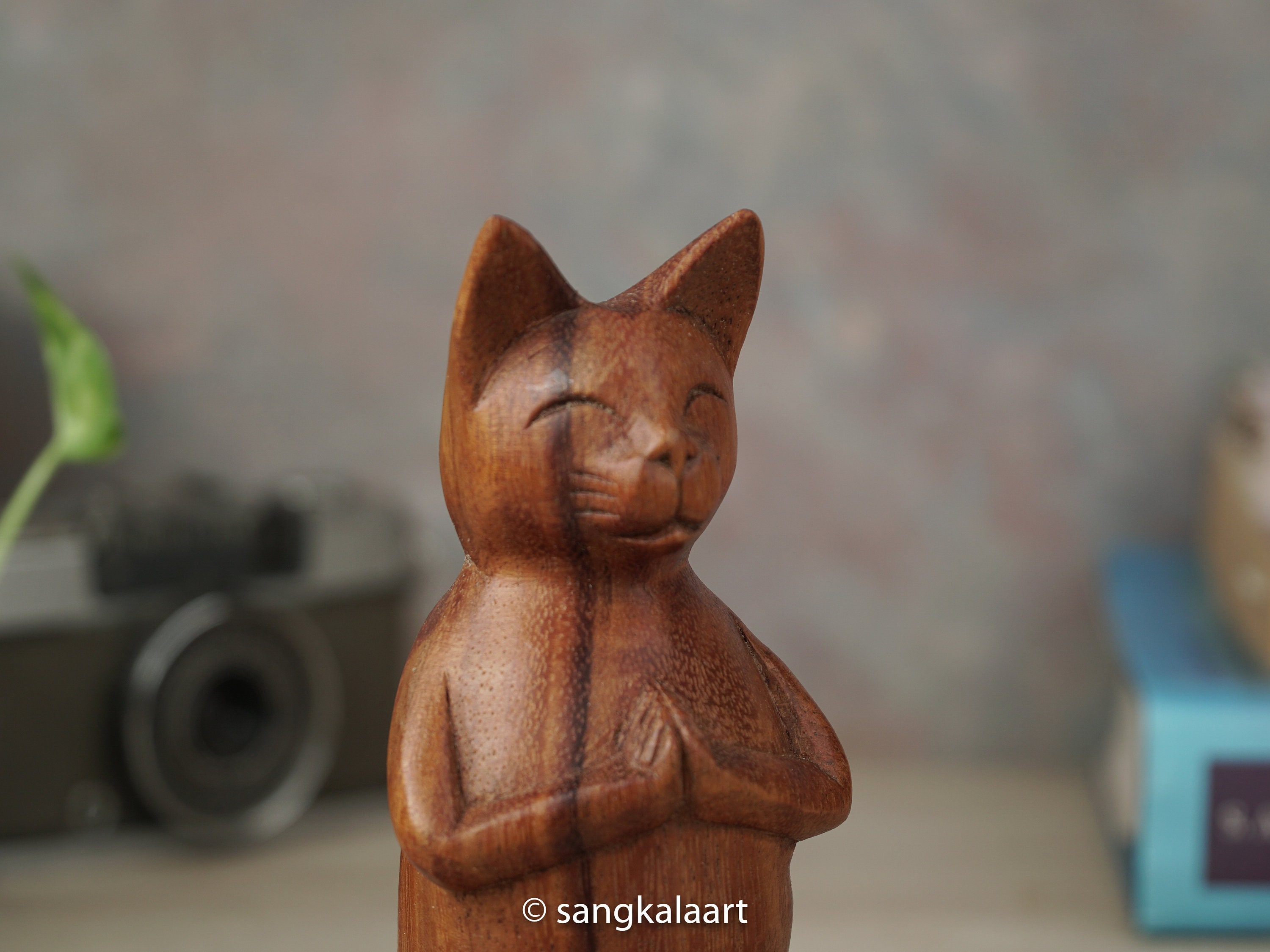 現代美術/「瞑想する猫」/ネコ/彩色木彫り人形/彫刻/オブジェ 現代美術/「瞑想する猫」/ネコ/彩色木彫り人形/彫刻/オブジェ