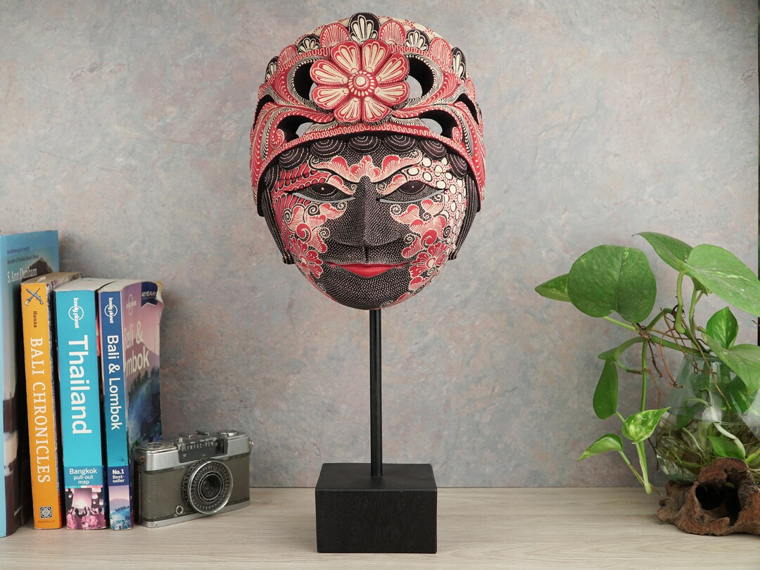 Indonesia Batik Mask Sculpture, Batik Pattern, Indonesia Batik ...