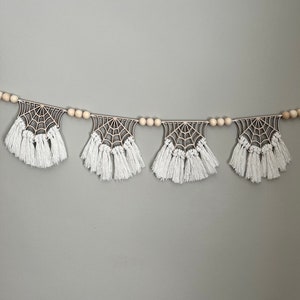 DIY Macramé Spider Web Garland Kit / Macramé Halloween Decor / DIY ...