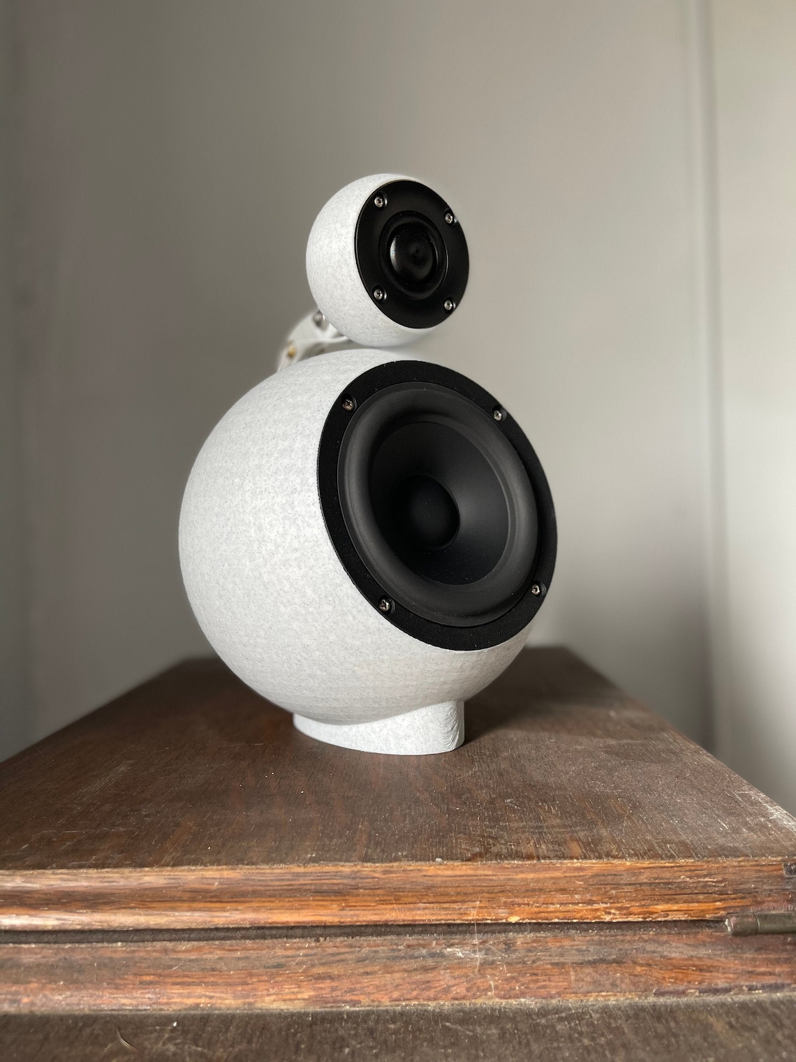 Sphere, Orb Speaker, Excellent Components and High Quality Crossover. Sound is Clean, Tight and ...