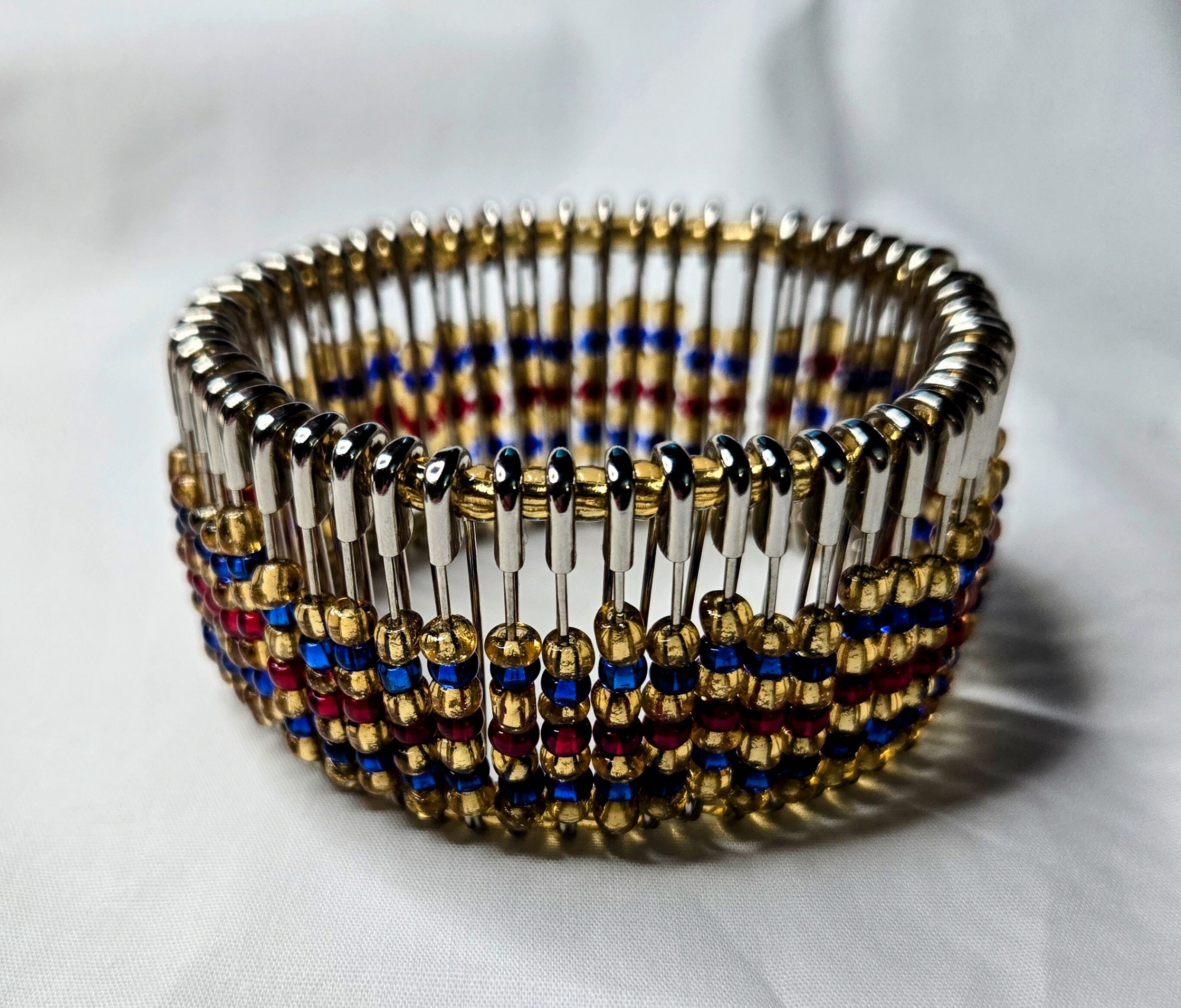 Thick Safety Pin Glass Bead Bracelet - Etsy