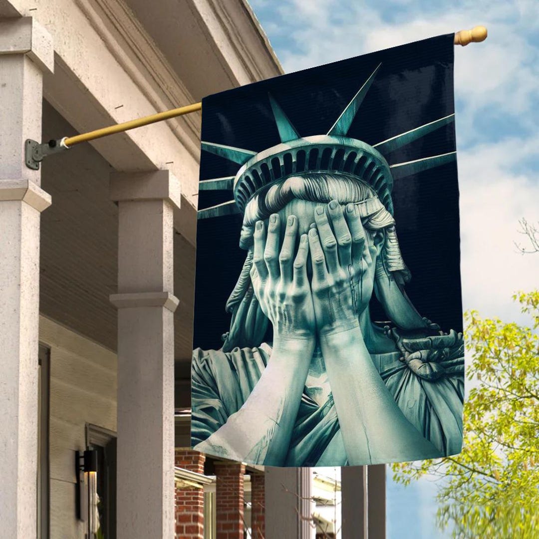 Weeping Statue of Liberty Garden Flag , Lady Liberty Flag, Democracy ...