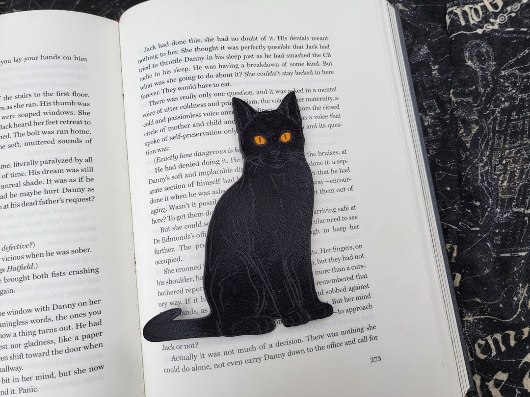 Cat Bookmark | Witchy Gothic Bookmark | Unique Gift for Book Lovers ...